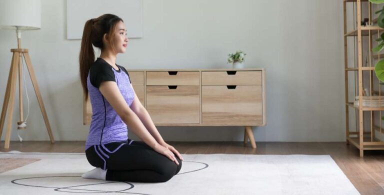 How to do Vajrasana (Thunderbolt Pose) and Their Health Benefits