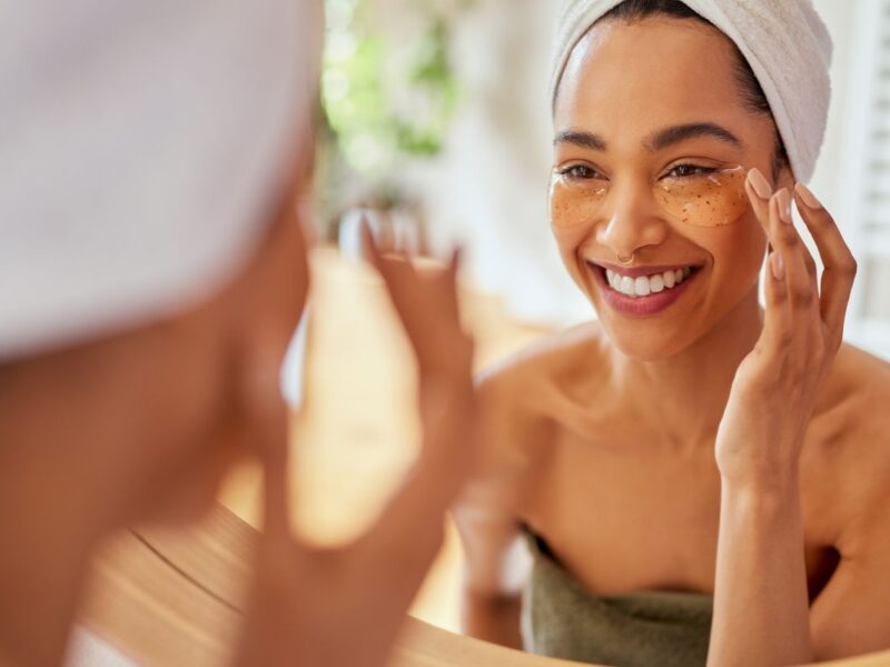 Tiryaka Kati Chakrasana (Swaying Waist Rotating Pose),